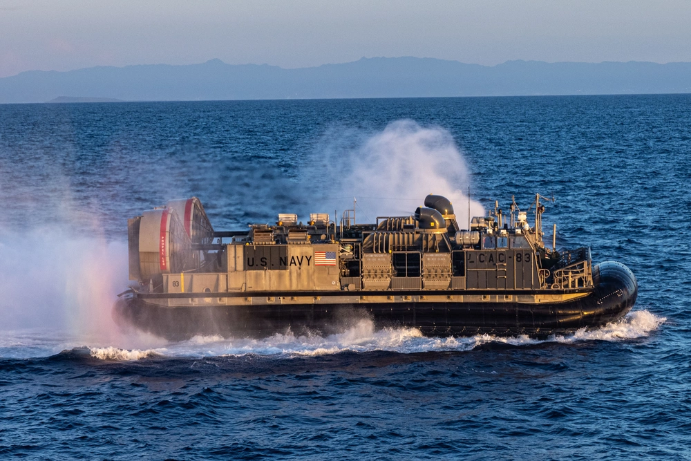 DVIDS - Images - 22nd MEU(SOC) | Caribbean Sea LCAC Operations [Image 1 ...