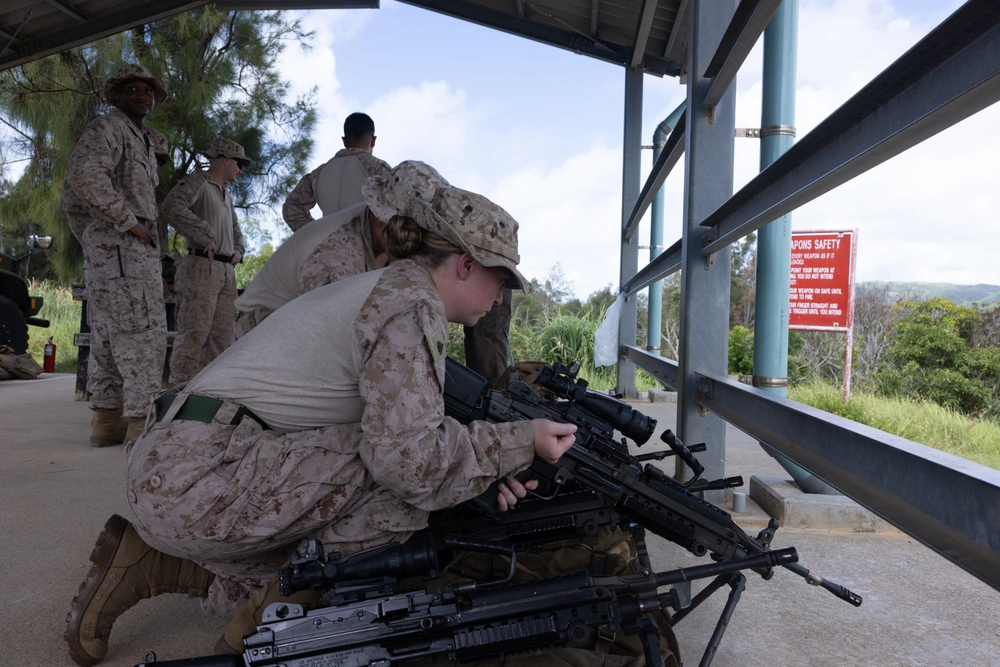 DVIDS - Images - 5th ANGLICO executes live-fire machine gun range ...