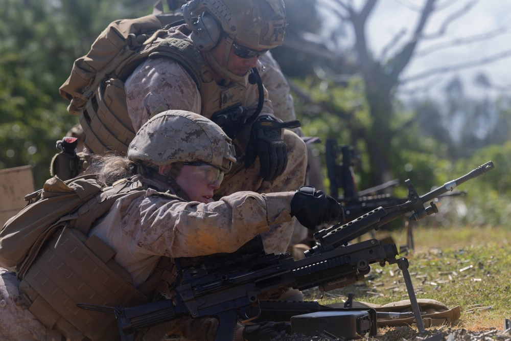 DVIDS - Images - 5th ANGLICO executes live-fire machine gun range ...