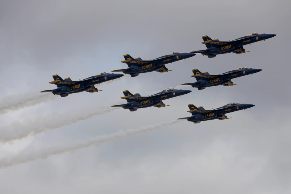 DVIDS - Images - America’s Air Show 2025 Day 1: U.S. Navy Blue Angels Flight Demo [Image 12 of 12]
