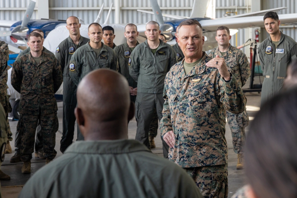 DVIDS - Images - 22nd MEU(SOC) | Lt. Gen. Anderson visits 22nd MEU(SOC ...