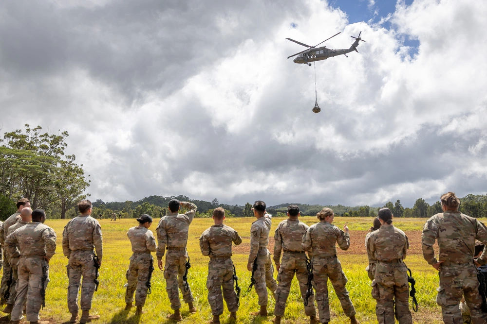 DVIDS - Images - 25th CAB Supports Lightning Academy Air Assault ...
