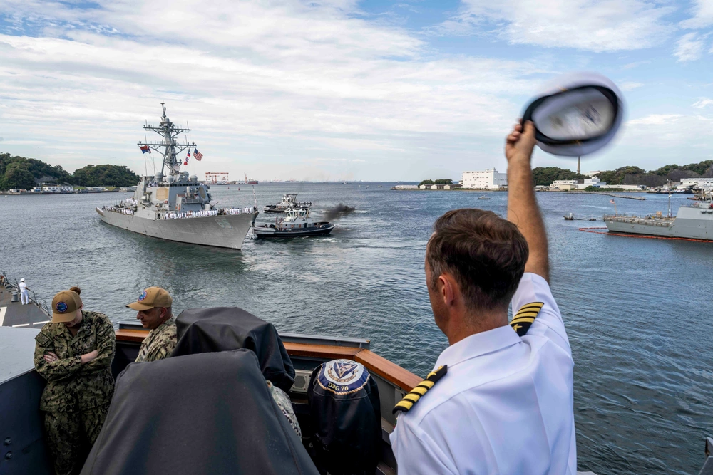 DVIDS - Images - USS Benfold (DDG 65) departs U.S. 7th Fleet after 10 ...