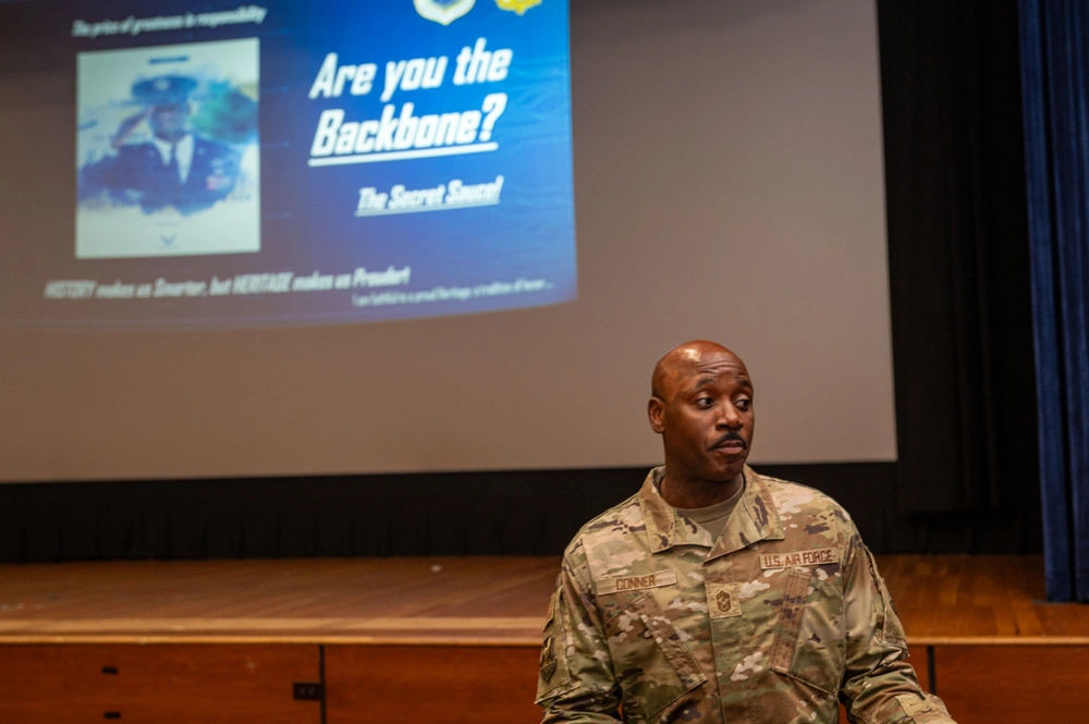 DVIDS - Images - 87 ABW Command Chief hosts NCO call [Image 1 of 13]