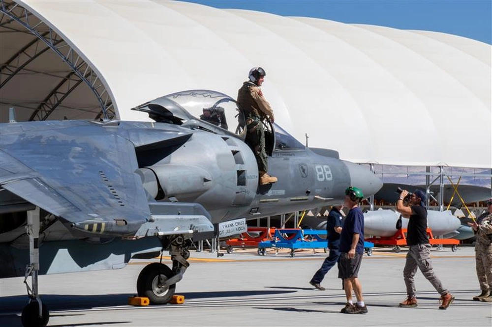 DVIDS - Images - Farewell to the Harrier: VX-31 conducts final sundown ...