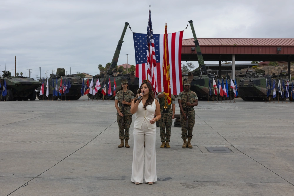 DVIDS - Images - Assault Amphibian School holds AAV Sundown Ceremony at ...