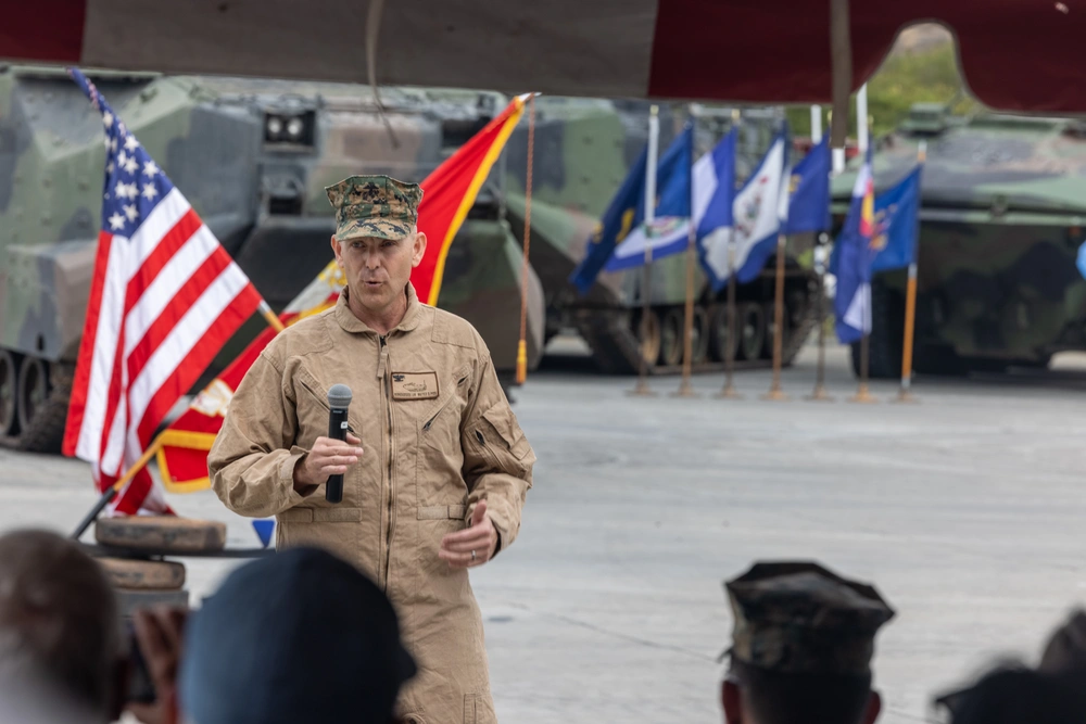 DVIDS - Images - Assault Amphibian School holds AAV Sundown Ceremony at ...
