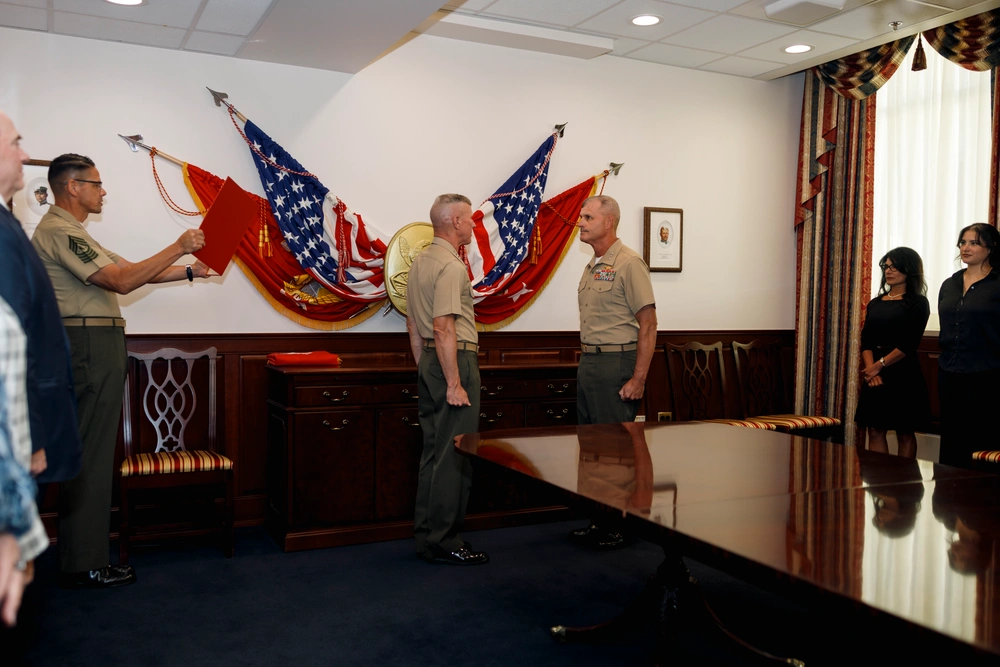 DVIDS - Images - Commandant of the Marine Corps appoints Gen. Gering as ...