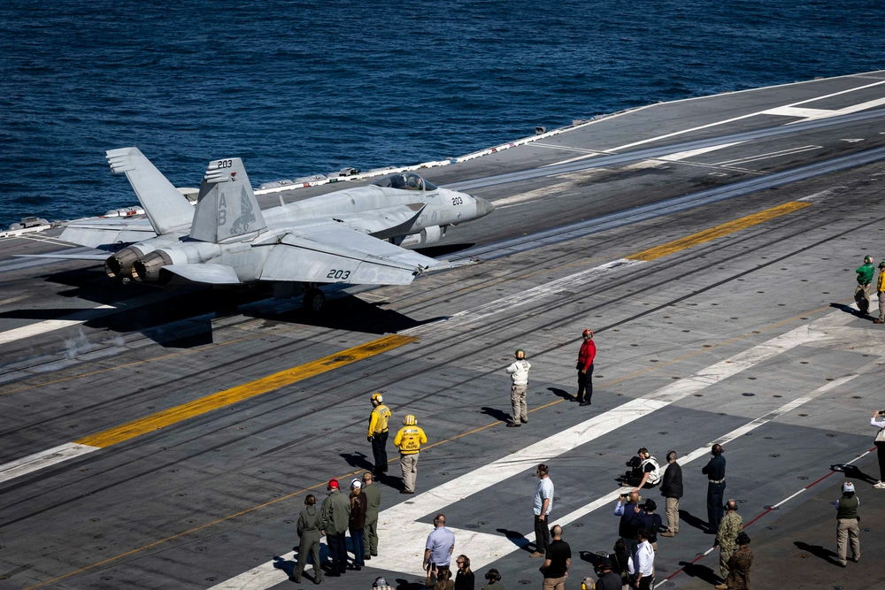 DVIDS - Images - USS George H.W. Bush hosts President Donald J. Trump ...