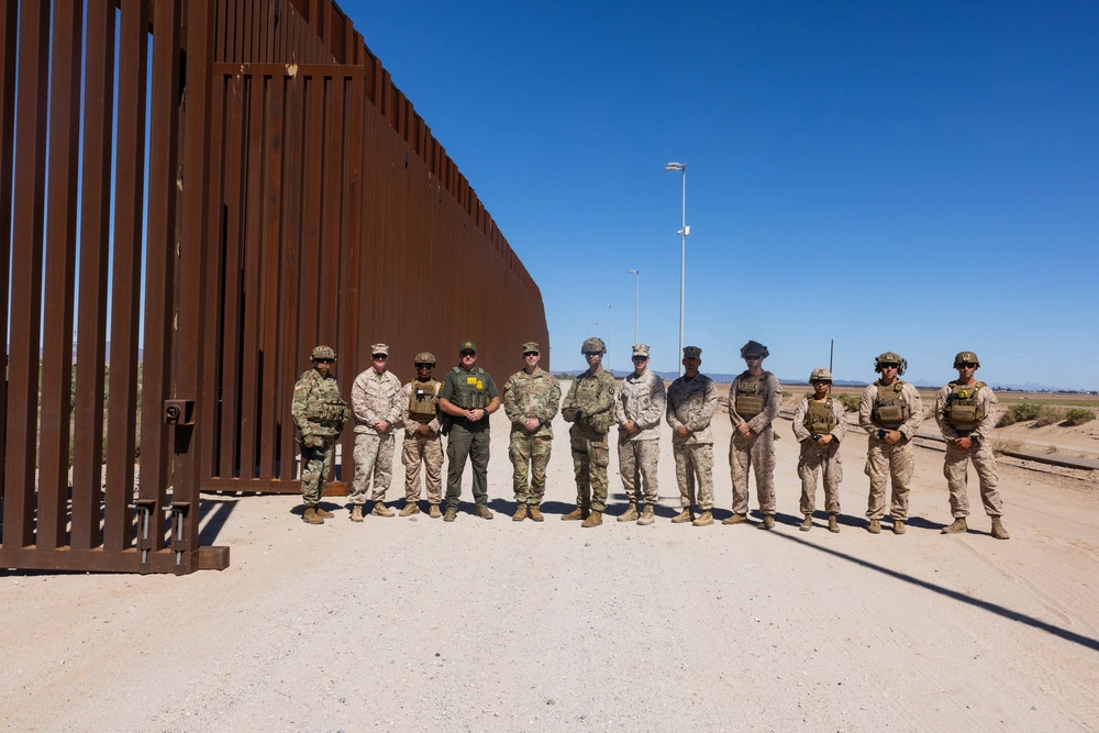 DVIDS - Images - Maj. Gen. David Gardner visits JTF-SB Service members ...