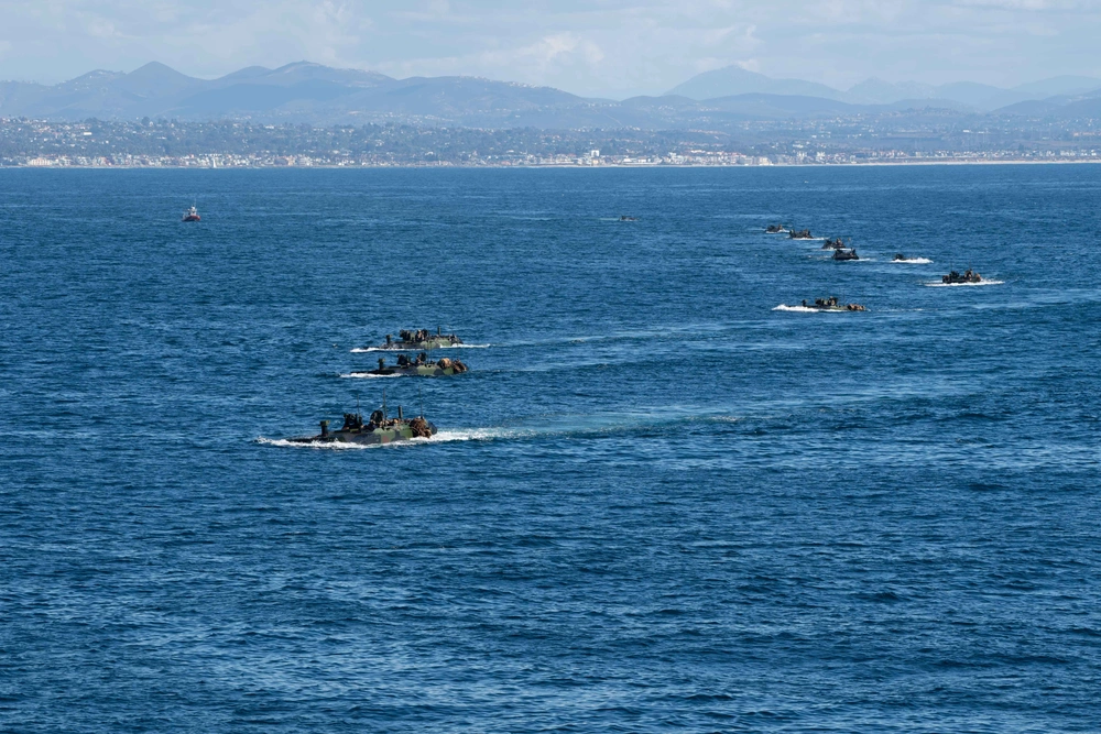 DVIDS - Images - 250th Amphibious Capabilities Demonstration: USS Boxer ...