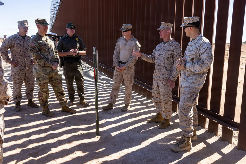 DVIDS - Images - Commandant, Gen. Smith, and Sgt. Maj. Ruiz visit JTF ...