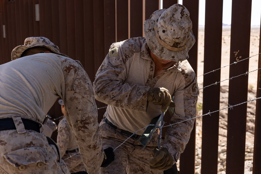 DVIDS - Images - JTF-SB Marines Strengthen Southern Border Barrier ...