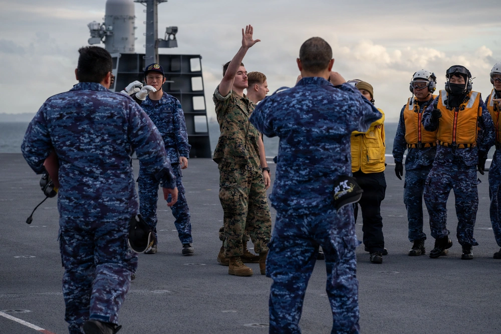 DVIDS - Images - U.S. Marines, Sailors and JMSDF members carry out a ...