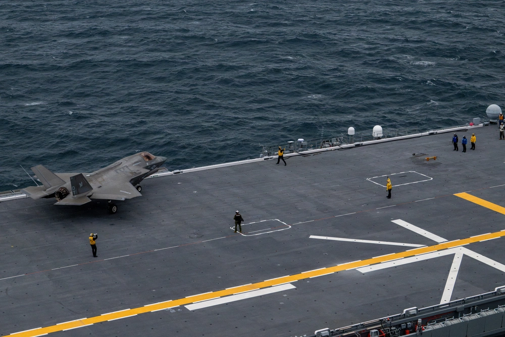 DVIDS - Images - U.S. Marines, Sailors and JMSDF members conduct flight ...