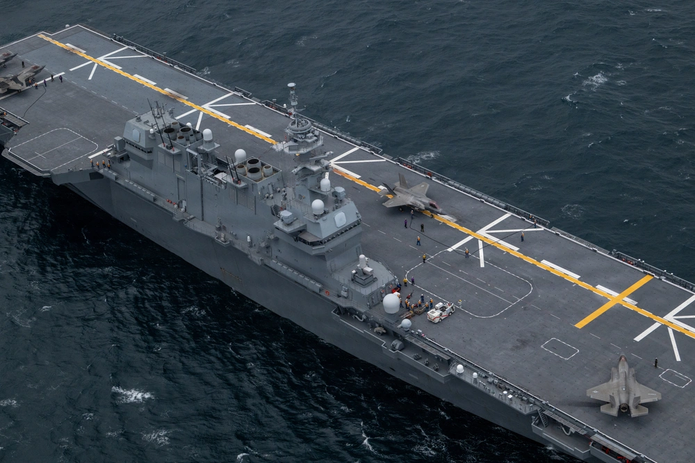 DVIDS - Images - U.S. Marines, Sailors and JMSDF members conduct flight ...