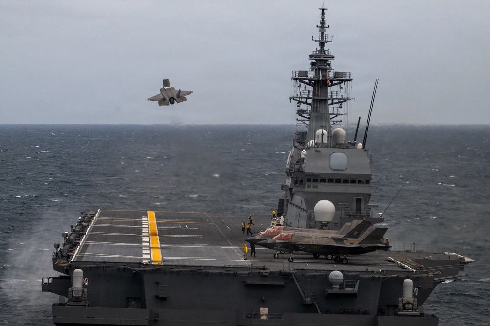 DVIDS - Images - U.S. Marines, Sailors and JMSDF members conduct flight ...