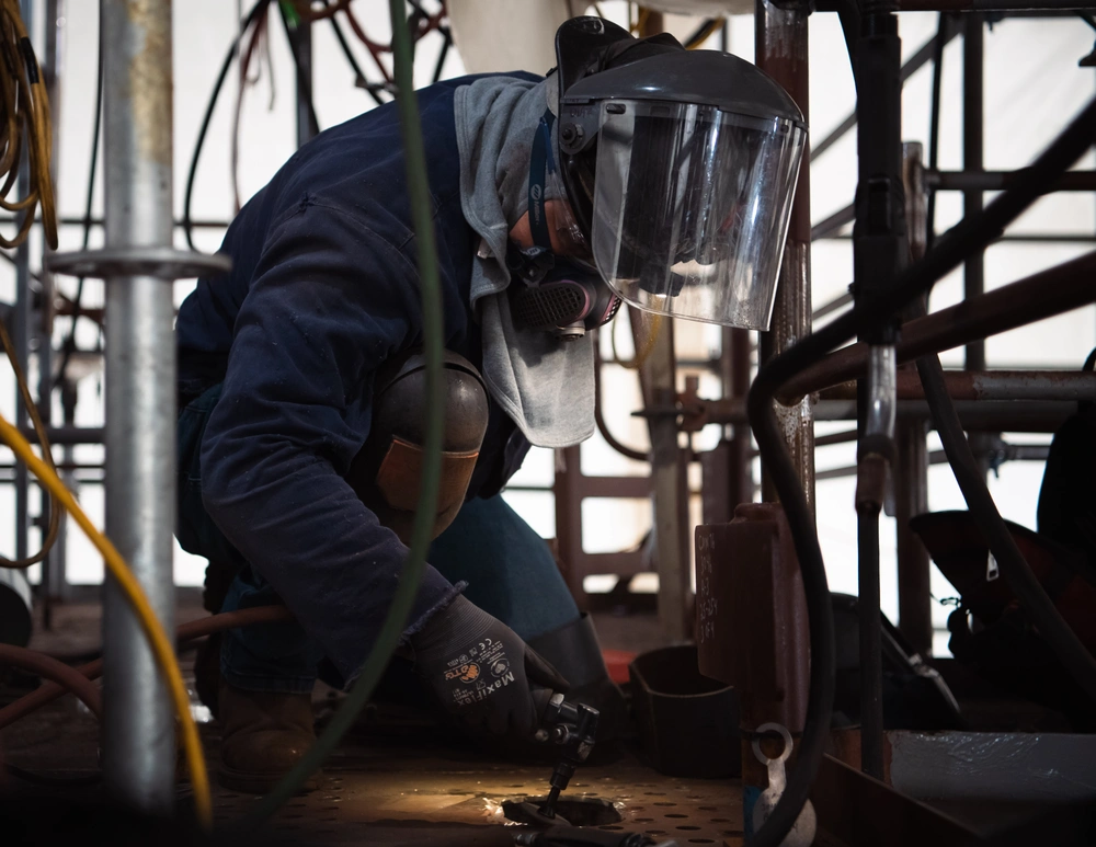 DVIDS - Images - Ronald Reagan Sailors Work With Contractors to Prepare ...