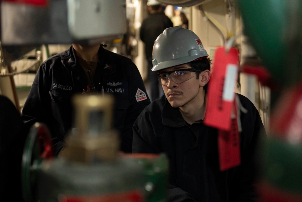 DVIDS - Images - Ronald Reagan Sailors Test Firefighting Stations ...