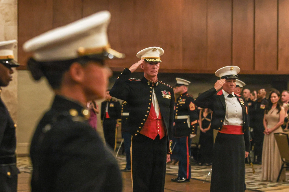 DVIDS - Images - MARFORPAC hosts the 250th USMC Birthday Ball [Image 4 ...