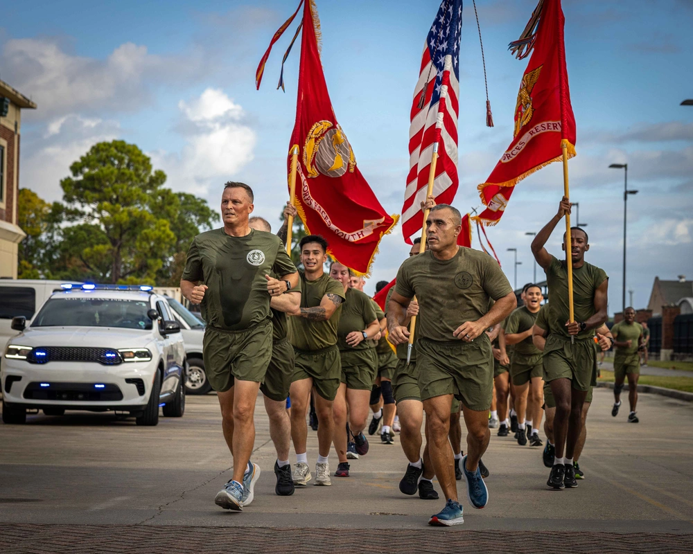DVIDS - Images - MARFORRES 250th Marine Corps Birthday Run [Image 4 of 21]