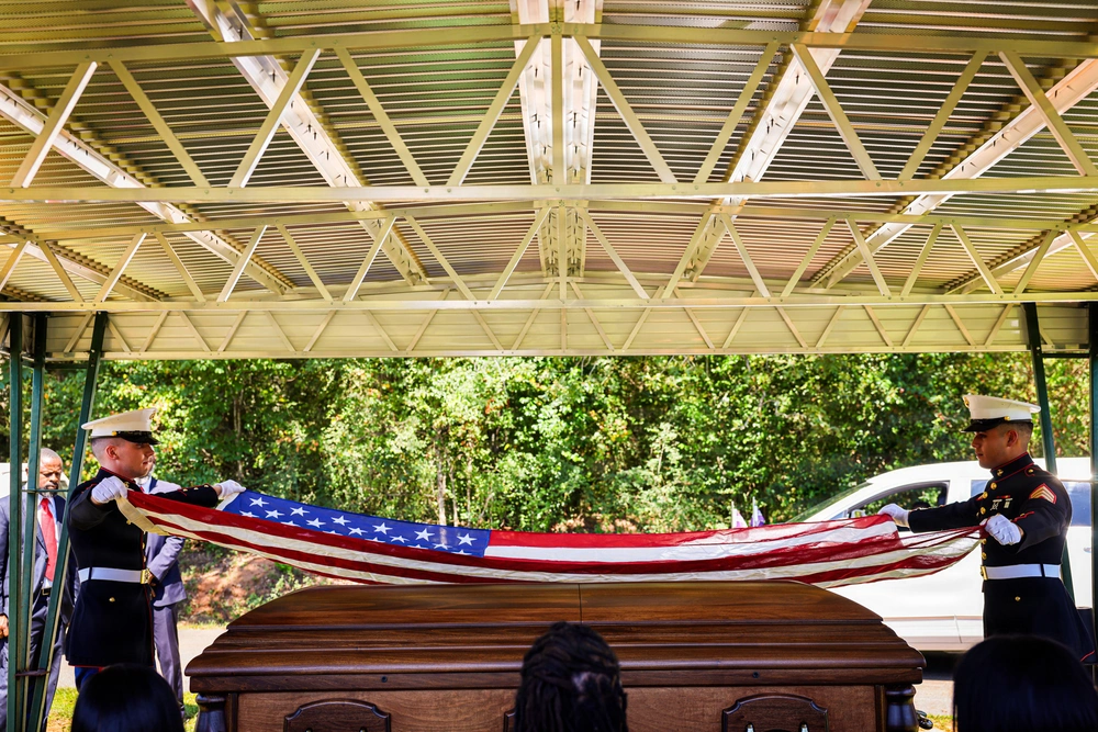 DVIDS - Images - MCLBA FUENRAL DETAIL | ALBANY, GA [Image 13 of 15]