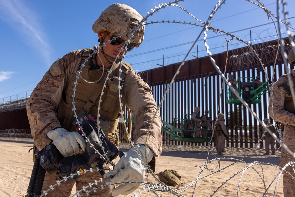 DVIDS - Images - Barrier reinforcement continues along southern border ...