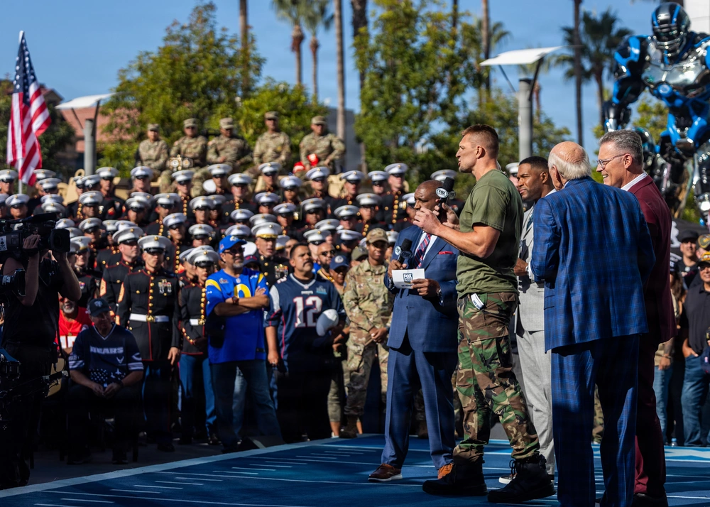 DVIDS - Images - Camp Pendleton Marines Participate in the Fox NFL ...