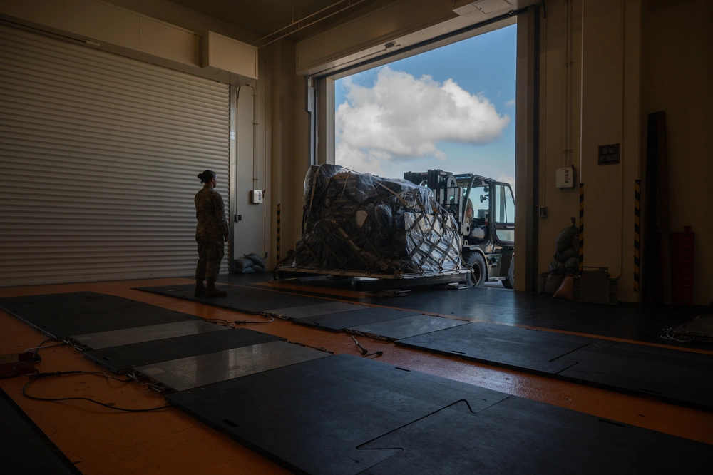 DVIDS - Images - 18th LRS Deployment and Distribution Flight Keeps ...