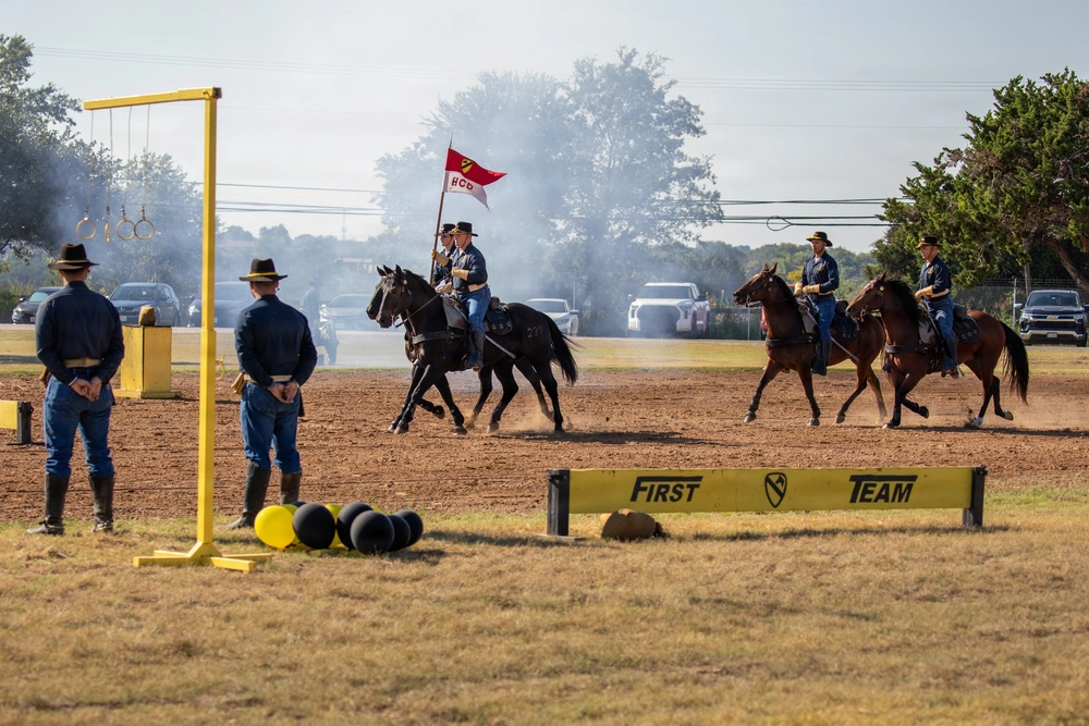 DVIDS - Images - Horse Cavalry Detachment Keeps Army Tradition [Image 1 ...
