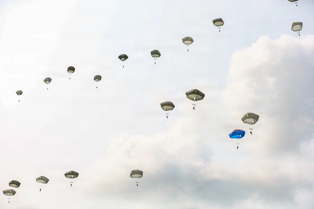 DVIDS - Images - D-Day 81: Multinational Airborne Jump in Normandy ...