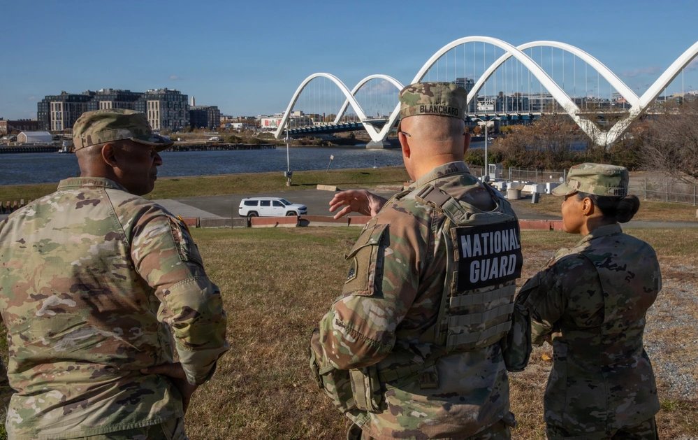 DVIDS - Images - National Guard Bureau visit D.C. Armory [Image 2 of 4]