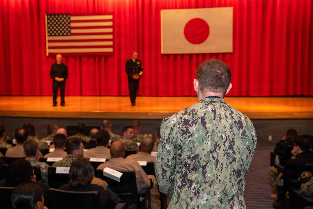 DVIDS - Images - CNO Visits CFAY [Image 14 of 15]