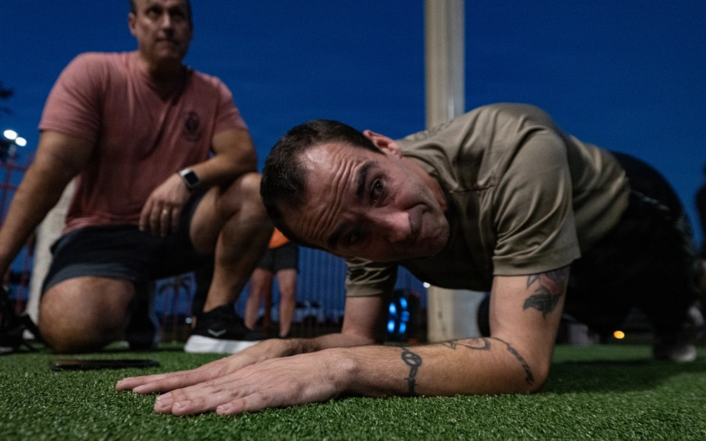 DVIDS - Images - SOCCENT 40th Birthday fitness competition [Image 5 of 5]