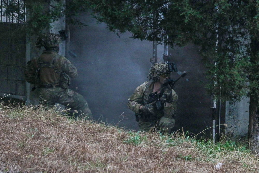 DVIDS - Images - NZDF and 2-2 AHB Air Assault Training [Image 2 of 7]