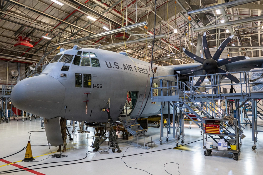 DVIDS - Images - 139th receives first H3 variant C-130 [Image 3 of 4]