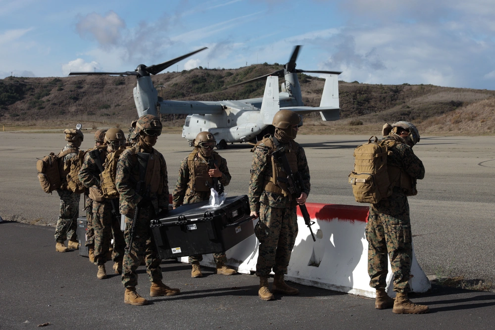 DVIDS - Images - 9th Communication Battalion Conducts Simulated Raid ...