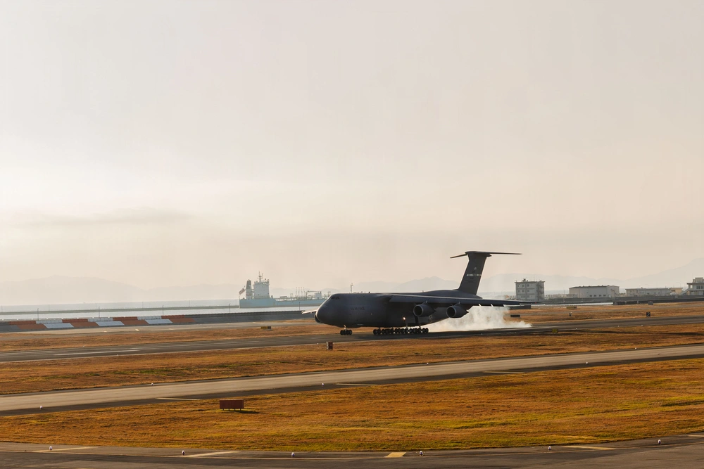DVIDS - Images - Connecting the globe: A C5M Super Galaxy lands at MCAS ...