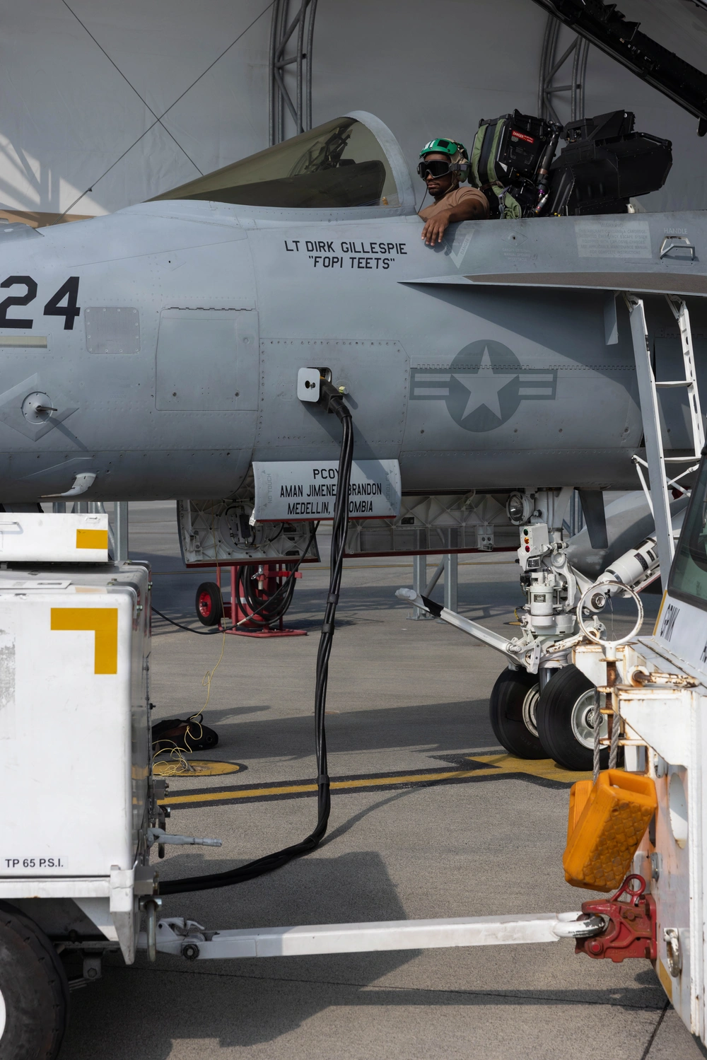DVIDS - Images - EA-18G Growlers Refuel at MCAS Iwakuni [Image 3 of 7]