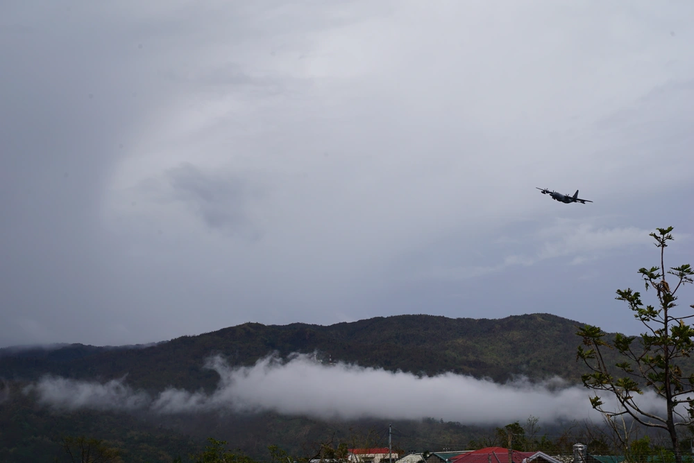 DVIDS - Images - U.S. and Philippine Air Forces unite for lifesaving ...