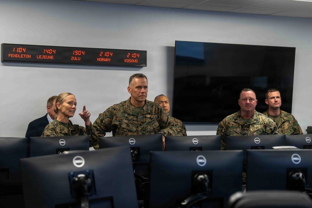DVIDS - Images - Combat Development and Integration Deputy Commandant Visits 2nd MLG and II MEF ...