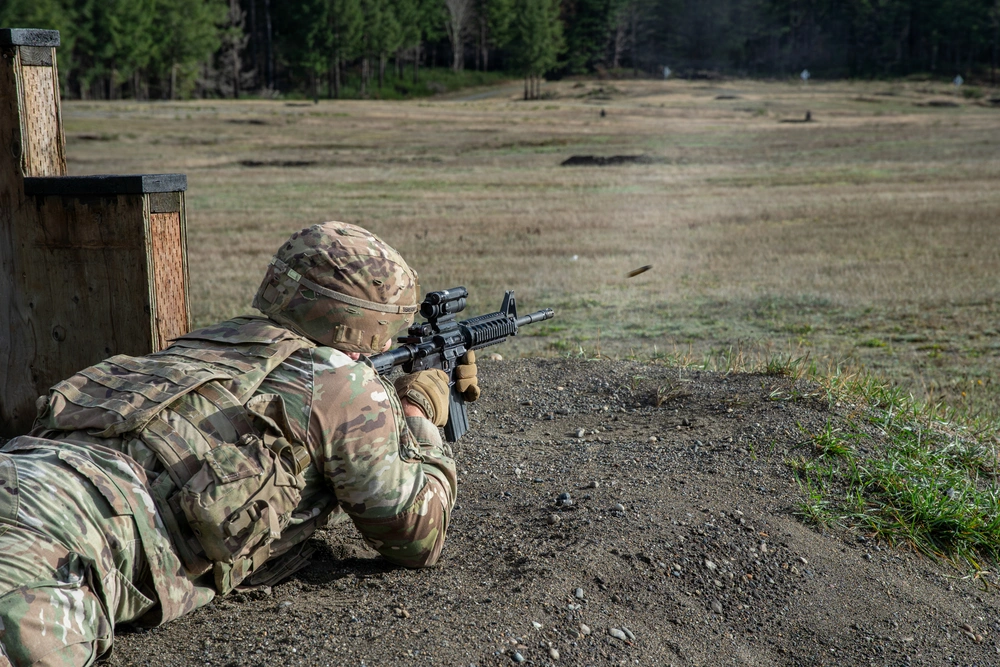 DVIDS - Images - 7th Infantry Division Military Intelligence Soldier of ...