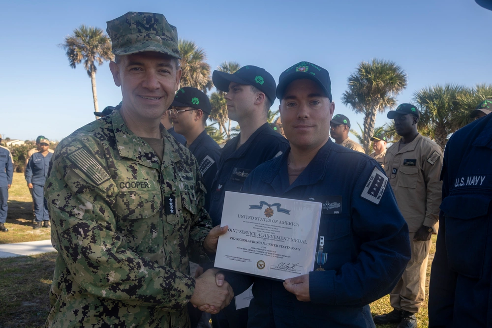 DVIDS - Images - Adm. Brad Cooper, Presents Joint Awards with “R ...