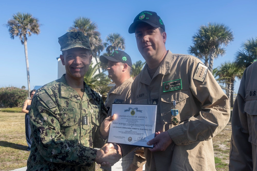 DVIDS - Images - Adm. Brad Cooper, Presents Joint Awards with “R ...
