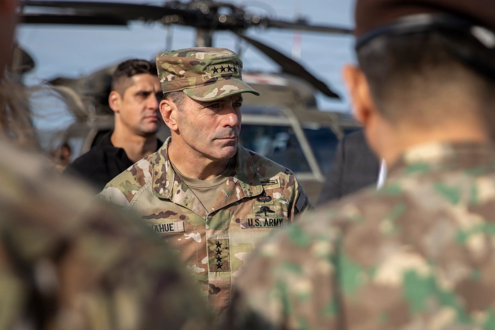 DVIDS - Images - Gen. Christopher T. Donahue, Commanding General of U.S ...