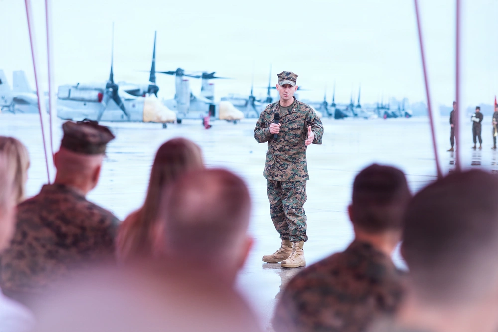 DVIDS - Images - Marine Heavy Helicopter Squadron (HMH) 464 Change of Command Ceremony [Image 13 ...