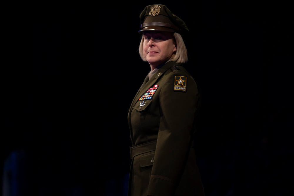 DVIDS - Images - Lt. Gen. Heidi Hoyle Retirement Ceremony [Image 8 of 15]