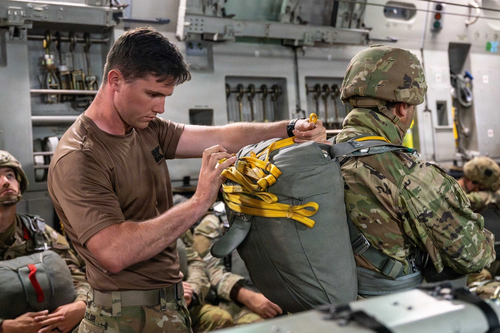 DVIDS - Images - Air Force, Army perform joint forcible entry operation ...