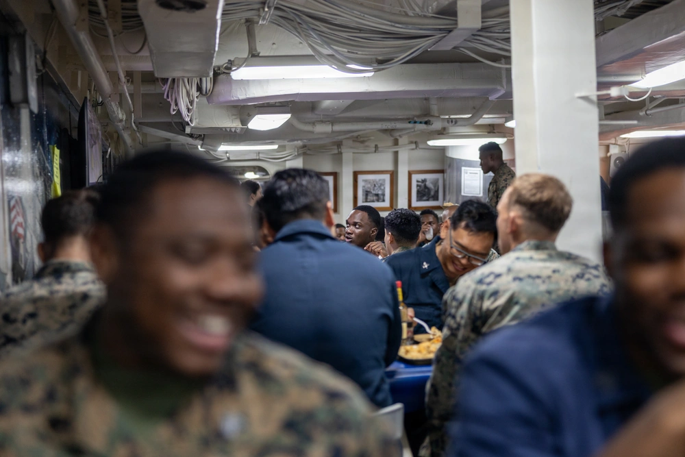 DVIDS - Images - 22nd MEU(SOC) | Marines Celebrate Thanksgiving Aboard ...