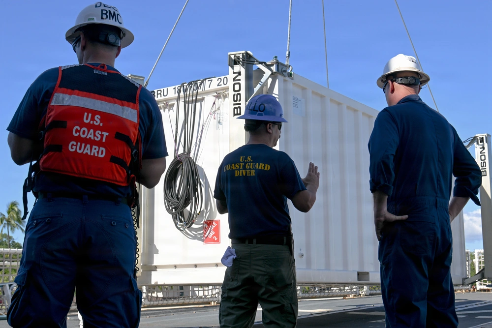 DVIDS - Images - USCGC Polar Star departs Honolulu port call, onloads ...